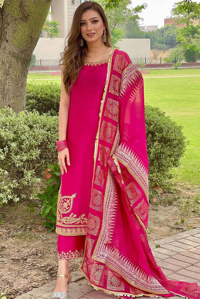 Armala Hassan | Mohsin Naveed Ranjha Design Studio