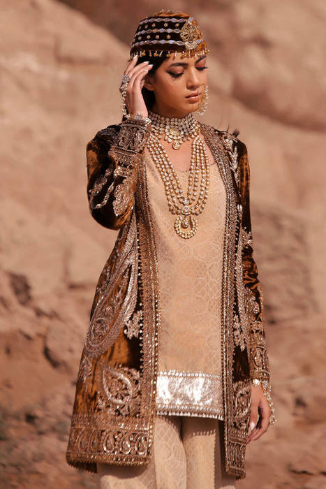 Mohsin Naveed Ranjha Design Studio. Formals