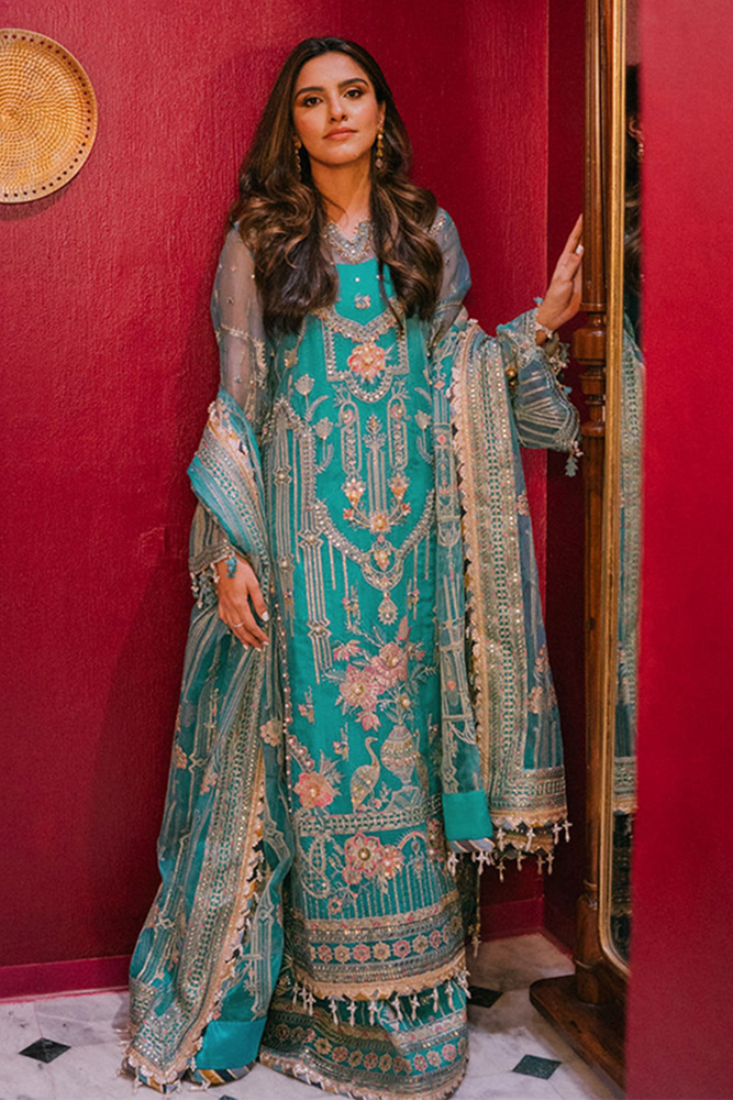 Nikhar Riaz in Umber | Mohsin Naveed Ranjha Design Studio