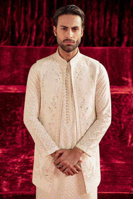Bindia | Mohsin Naveed Ranjha Design Studio