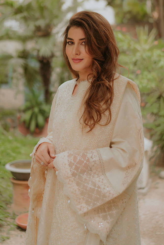 Arfah Khawaja in Dariya | Mohsin Naveed Ranjha Design Studio
